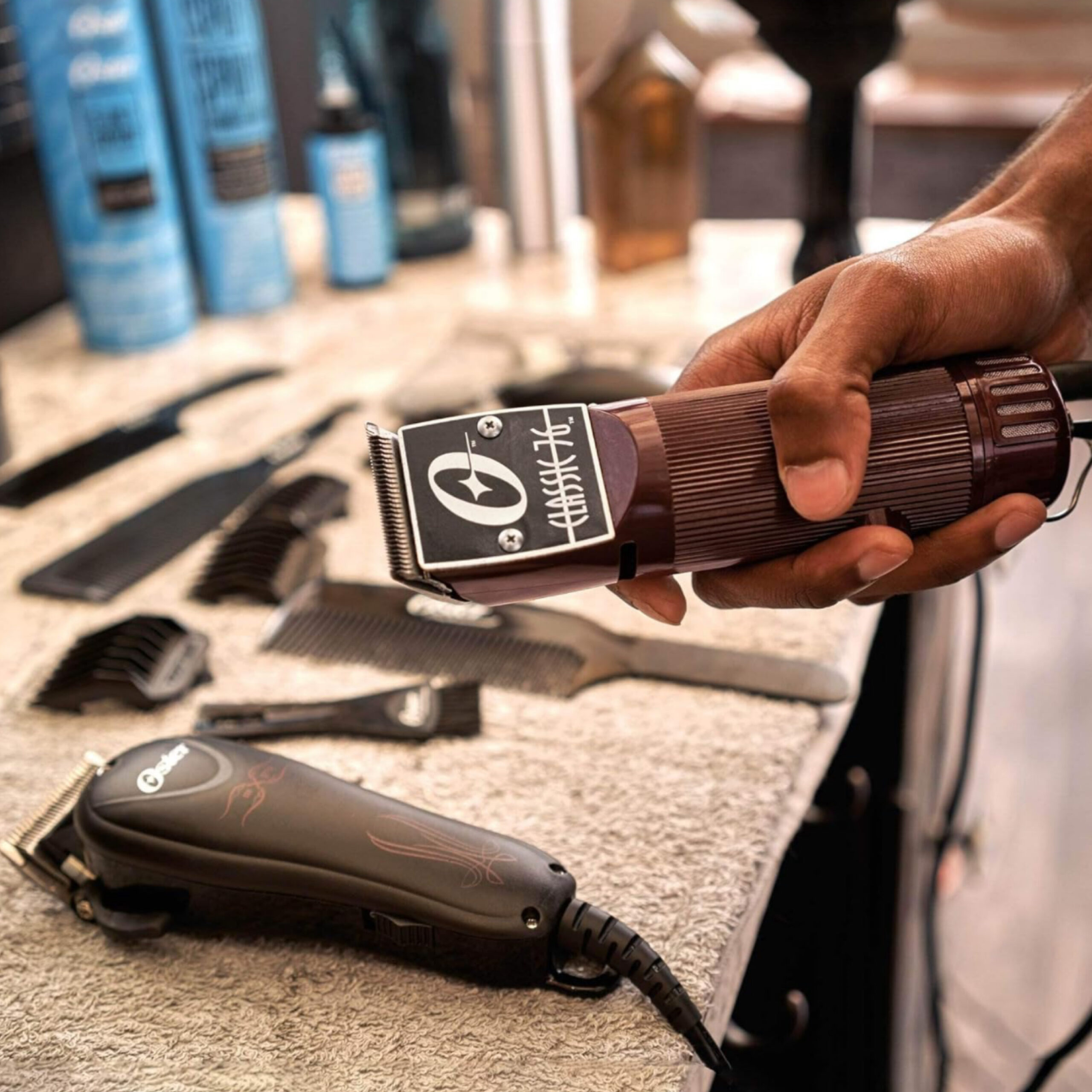 Oster Classic 76 Clipper | Nancy's Beauty Warehouse